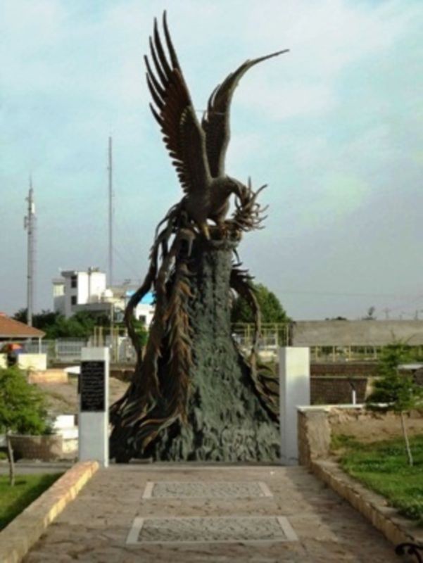 مجسمه سیمرغ نیشابور: همه آنچه قبل از رفتن باید بدانید | لست سکند